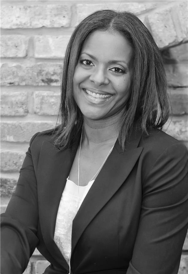 Lisa Liggins-Chambers - Real Estate Agent | SOLD.com