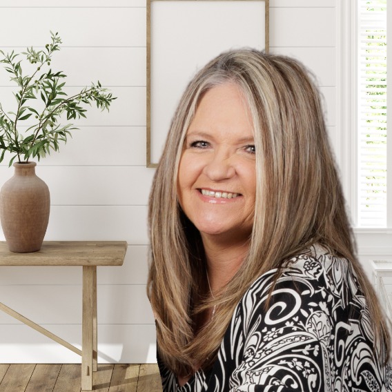 Christy Mitchell - Real Estate Agent | SOLD.com