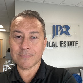 Louis Salazar - Real Estate Agent | SOLD.com